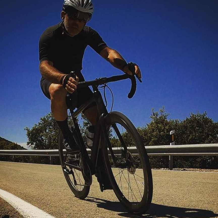 Woman with no interest in cycling to bike to Paris in honour of cyclist dad who died of brain ...